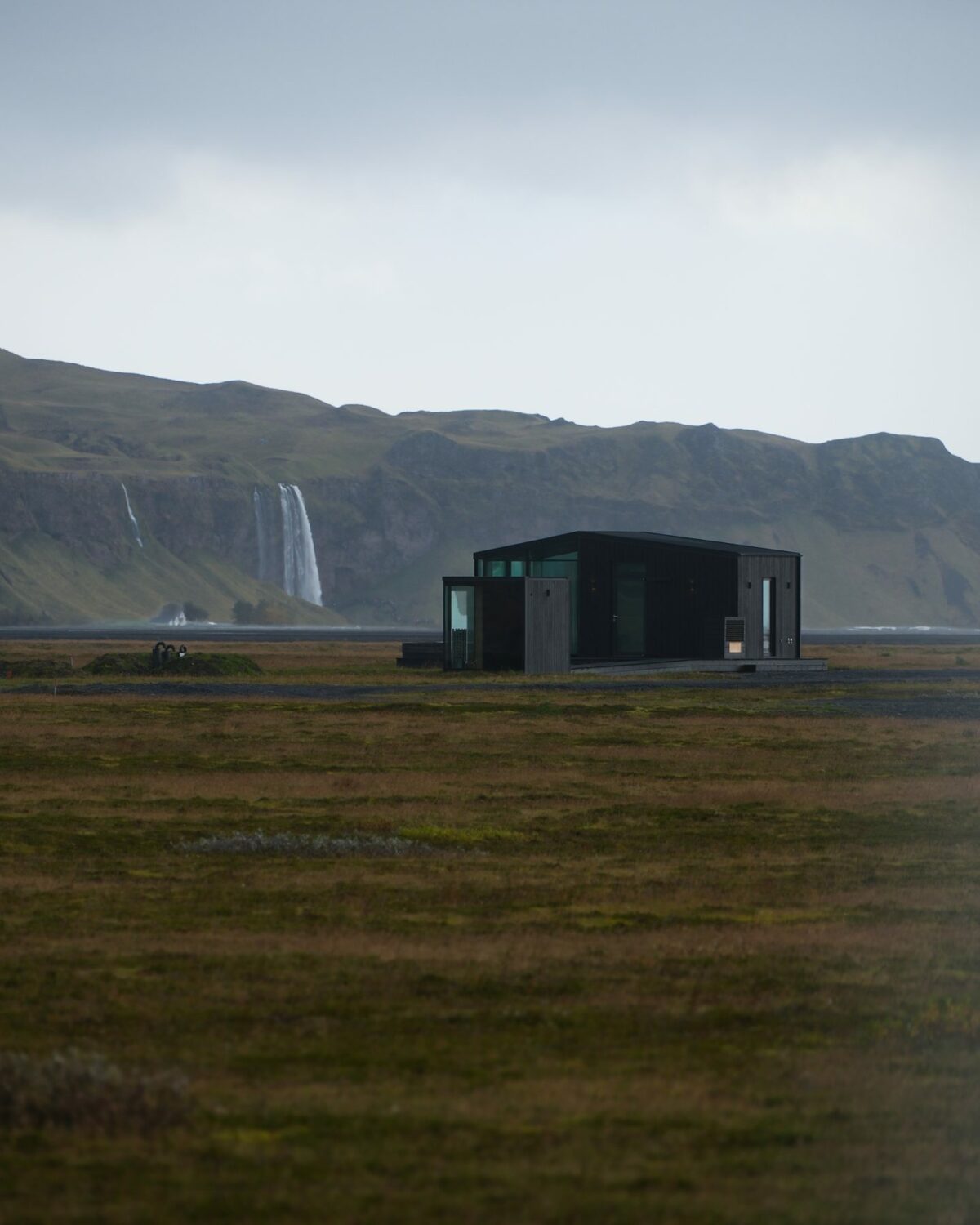 Luxury Lodge Iceland: Waterfall & Glacier Views | Harmony
